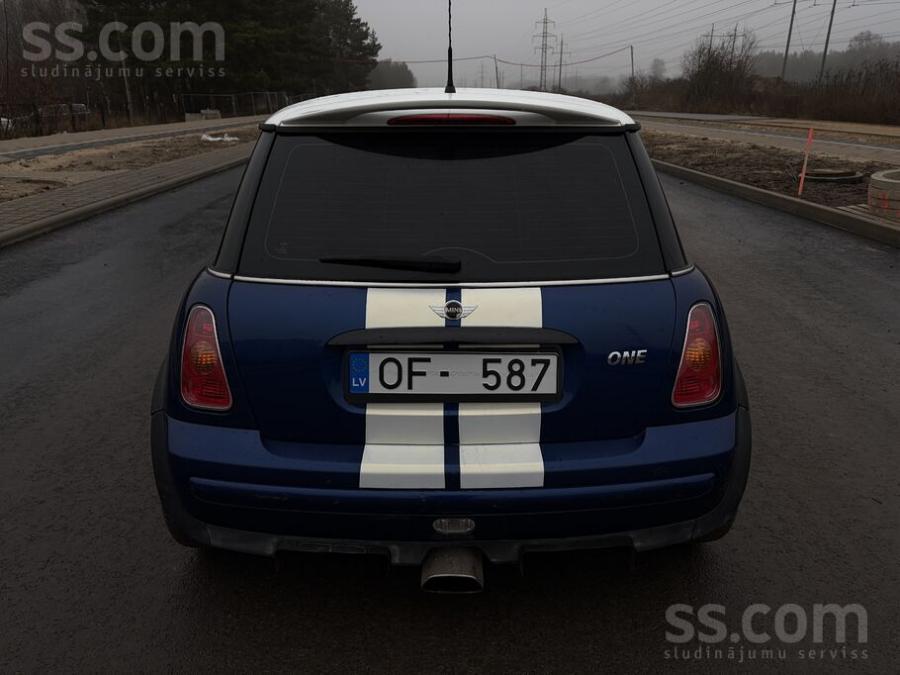 Zils MINI One 2002 Rīga, ar dzinēja tilpumu 1.60 L un nobraukumu 224 tūkst. km par 1800 €, foto 5 vietnē AUTOMOTO.COM.LV