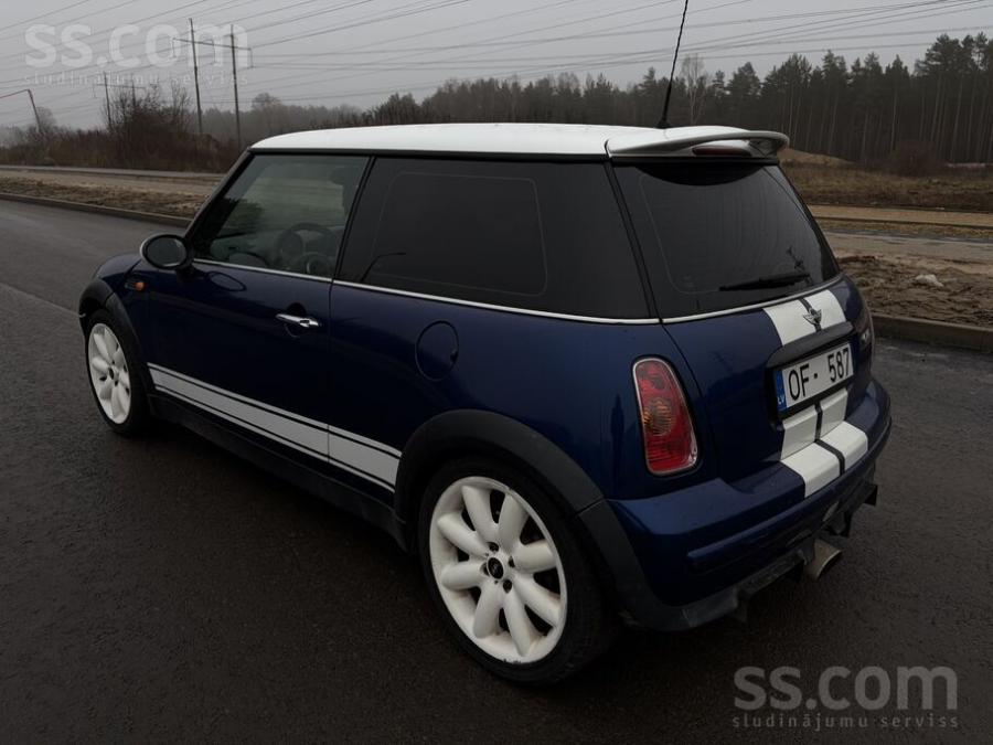 Zils MINI One 2002 Rīga, ar dzinēja tilpumu 1.60 L un nobraukumu 224 tūkst. km par 1800 €, foto 6 vietnē AUTOMOTO.COM.LV