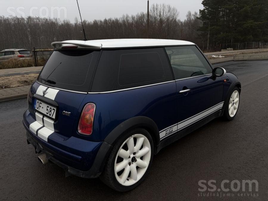 Zils MINI One 2002 Rīga, ar dzinēja tilpumu 1.60 L un nobraukumu 224 tūkst. km par 1800 €, foto 7 vietnē AUTOMOTO.COM.LV