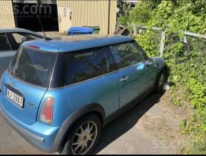 Zils MINI One 2004 Rīga, ar dzinēja tilpumu 1.40 L un nobraukumu 331 tūkst. km par 500 €, foto  vietnē AUTOMOTO.COM.LV