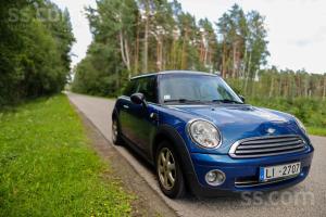 Blue MINI One 2007 in Riga, with an engine capacity of 1.40 L and mileage of 200 thousand km for 1000 €, photo 5 on AUTOMOTO.COM.LV