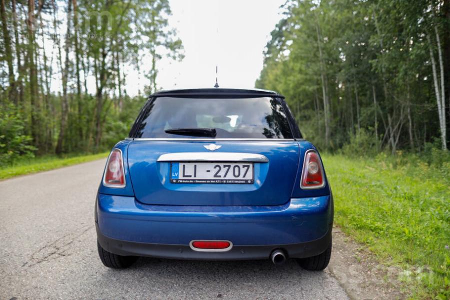 Blue MINI One 2007 in Riga, with an engine capacity of 1.40 L and mileage of 200 thousand km for 1000 €, photo 7 on AUTOMOTO.COM.LV