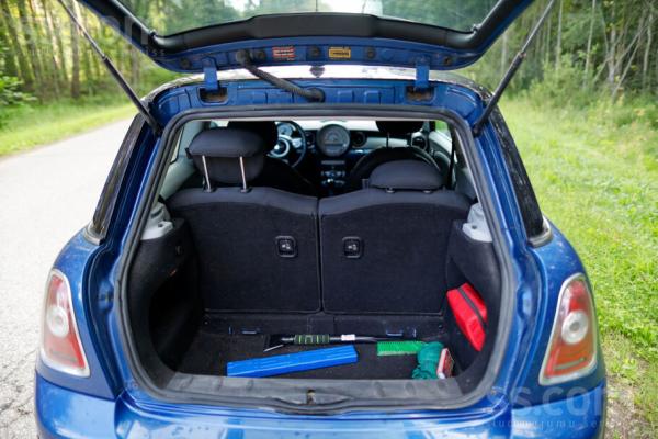 Zils MINI One 2007 Rīga, ar dzinēja tilpumu 1.40 L un nobraukumu 200 tūkst. km par 1000 €, foto 10 vietnē AUTOMOTO.COM.LV