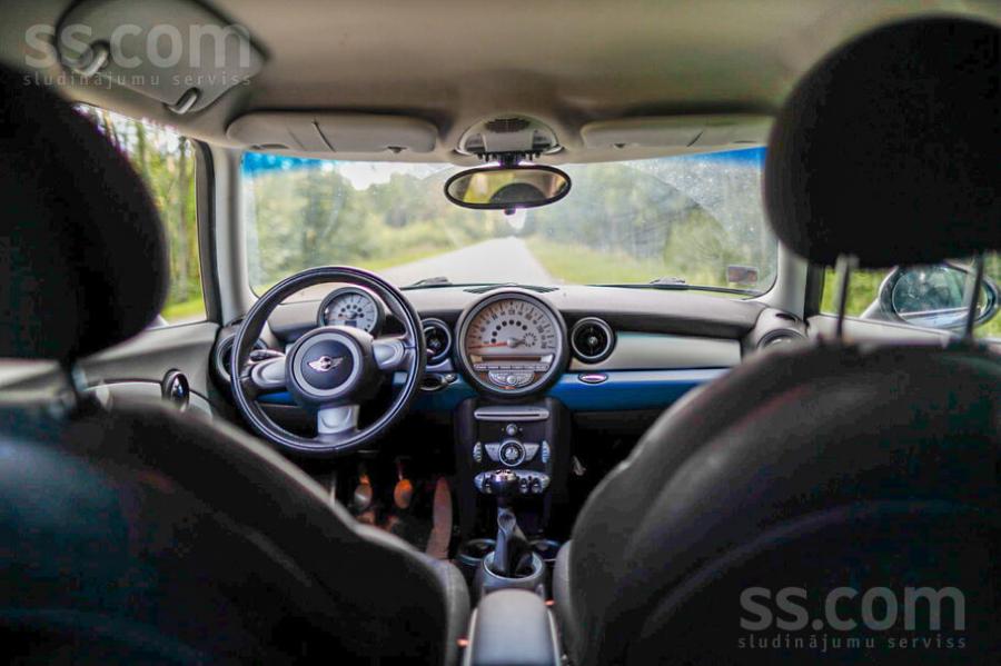 Blue MINI One 2007 in Riga, with an engine capacity of 1.40 L and mileage of 200 thousand km for 1000 €, photo 12 on AUTOMOTO.COM.LV