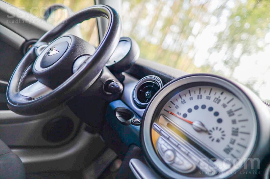Blue MINI One 2007 in Riga, with an engine capacity of 1.40 L and mileage of 200 thousand km for 1000 €, photo 14 on AUTOMOTO.COM.LV