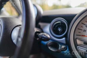Blue MINI One 2007 in Riga, with an engine capacity of 1.40 L and mileage of 200 thousand km for 1000 €, photo 15 on AUTOMOTO.COM.LV
