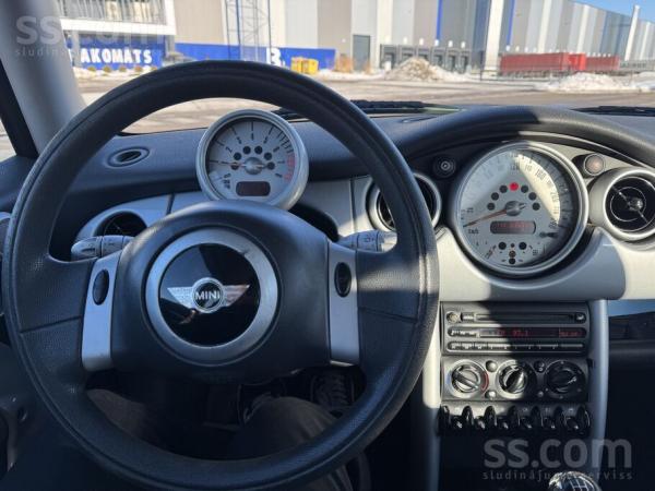 Zils MINI One 2002 Rīga, ar dzinēja tilpumu 1.60 L un nobraukumu 335 tūkst. km par 1300 €, foto 6 vietnē AUTOMOTO.COM.LV