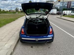 Blue MINI One 2004 in Vilnius, with an engine capacity of 1.60 L and mileage of 229 thousand km for 2500 €, photo 6 on AUTOMOTO.COM.LV