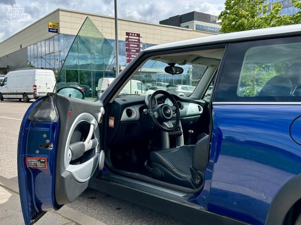 Zils MINI One 2004 Viļņa, ar dzinēja tilpumu 1.60 L un nobraukumu 229 tūkst. km par 2500 €, foto 10 vietnē AUTOMOTO.COM.LV