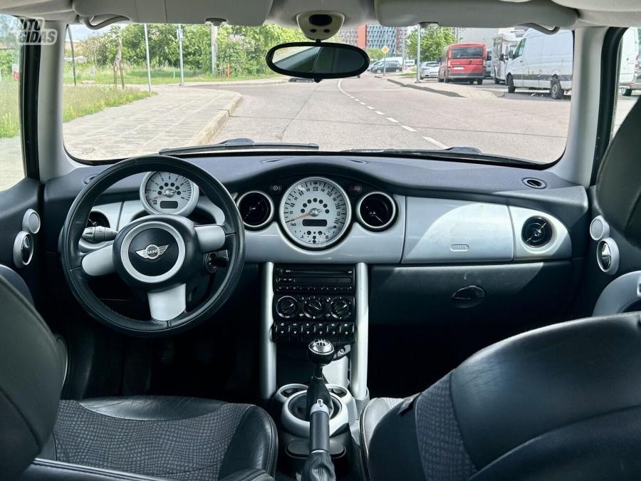 Blue MINI One 2004 in Vilnius, with an engine capacity of 1.60 L and mileage of 229 thousand km for 2500 €, photo 12 on AUTOMOTO.COM.LV