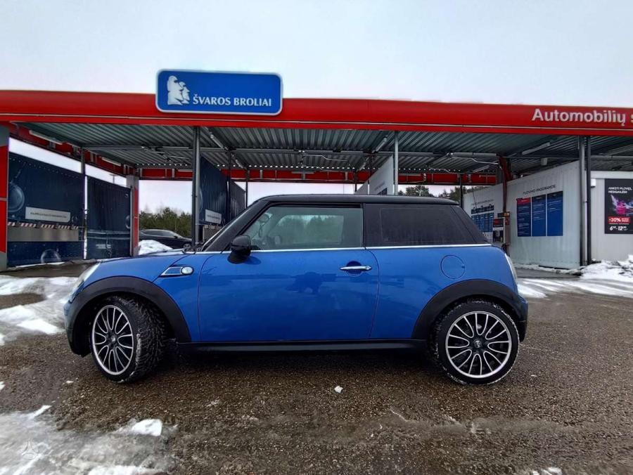 Zils MINI One 2010 Viļņa, ar dzinēja tilpumu 1.40 L un nobraukumu 244 tūkst. km par 3499 €, foto 3 vietnē AUTOMOTO.COM.LV