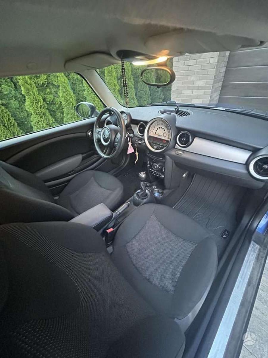 Zils MINI One 2011 Kauņa, ar dzinēja tilpumu 1.60 L un nobraukumu 360 tūkst. km par 4150 €, foto 13 vietnē AUTOMOTO.COM.LV