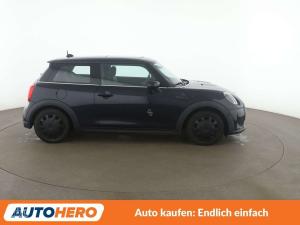 Blue MINI One 2021 in Kaunas, with an engine capacity of 1.50 L and mileage of 27 thousand km for 21689 €, photo 7 on AUTOMOTO.COM.LV