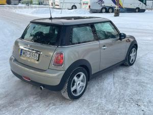 Brown MINI One 2009 in Riga, with an engine capacity of 1.40 L and mileage of 0 thousand km for 2999 €, photo 5 on AUTOMOTO.COM.LV