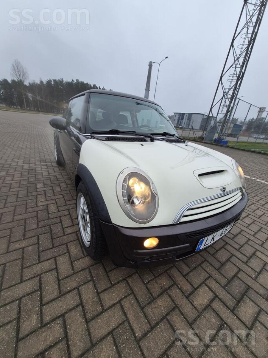 Brūns MINI One 2001 Valmiera, ar dzinēja tilpumu 1.60 L un nobraukumu 213 tūkst. km par 1500 €, foto 2 vietnē AUTOMOTO.COM.LV