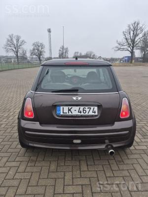 Brūns MINI One 2001 Valmiera, ar dzinēja tilpumu 1.60 L un nobraukumu 213 tūkst. km par 1500 €, foto 3 vietnē AUTOMOTO.COM.LV