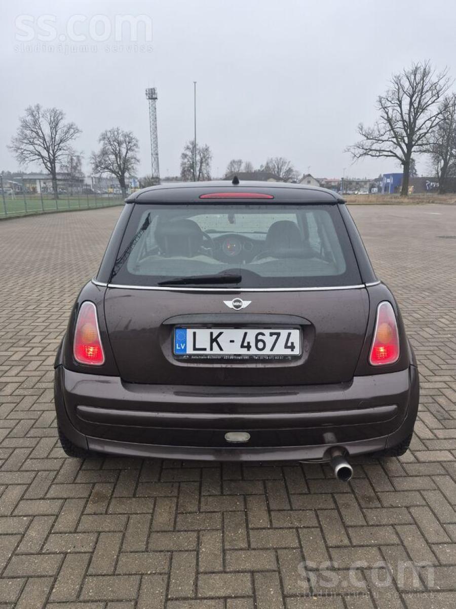 Brūns MINI One 2001 Valmiera, ar dzinēja tilpumu 1.60 L un nobraukumu 213 tūkst. km par 1300 €, foto 3 vietnē AUTOMOTO.COM.LV