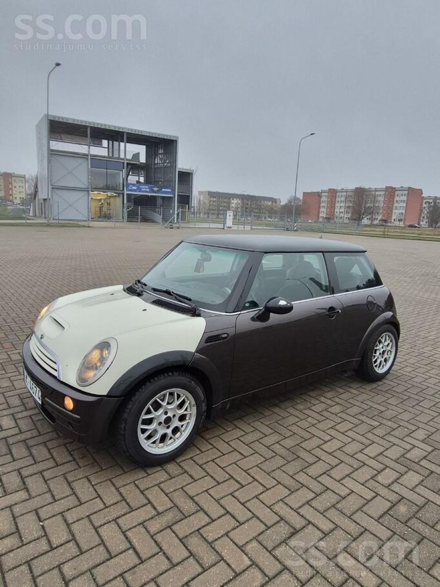 Brūns MINI One 2001 Valmiera, ar dzinēja tilpumu 1.60 L un nobraukumu 213 tūkst. km par 1300 €, foto 5 vietnē AUTOMOTO.COM.LV