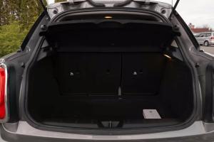 Brown MINI One 2018 in Jelgava, with an engine capacity of 1.50 L and mileage of 210 thousand km for 8700 €, photo 20 on AUTOMOTO.COM.LV