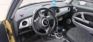 MINI One 2002 in Vilnius, with an engine capacity of 1.60 L and mileage of 249 thousand km for 1200 €, photo 4 on AUTOMOTO.COM.LV