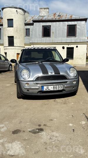 MINI One 2002 Rīga, ar dzinēja tilpumu 1.60 L un nobraukumu 266 tūkst. km par 700 €, foto  vietnē AUTOMOTO.COM.LV
