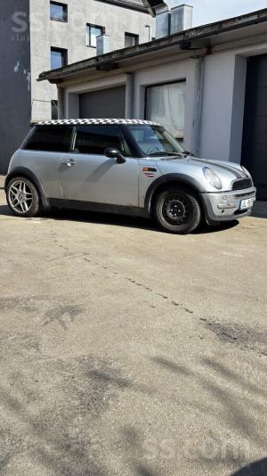 MINI One 2002 in Riga, with an engine capacity of 1.60 L and mileage of 266 thousand km for 700 €, photo 3 on AUTOMOTO.COM.LV