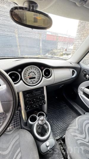 MINI One 2002 in Riga, with an engine capacity of 1.60 L and mileage of 266 thousand km for 700 €, photo 7 on AUTOMOTO.COM.LV