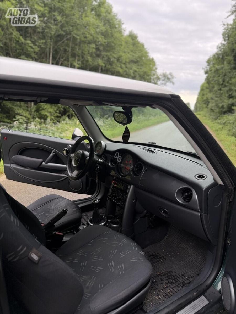 MINI One 2005 Panevēža, ar dzinēja tilpumu 1.40 L un nobraukumu 263 tūkst. km par 1200 €, foto 13 vietnē AUTOMOTO.COM.LV