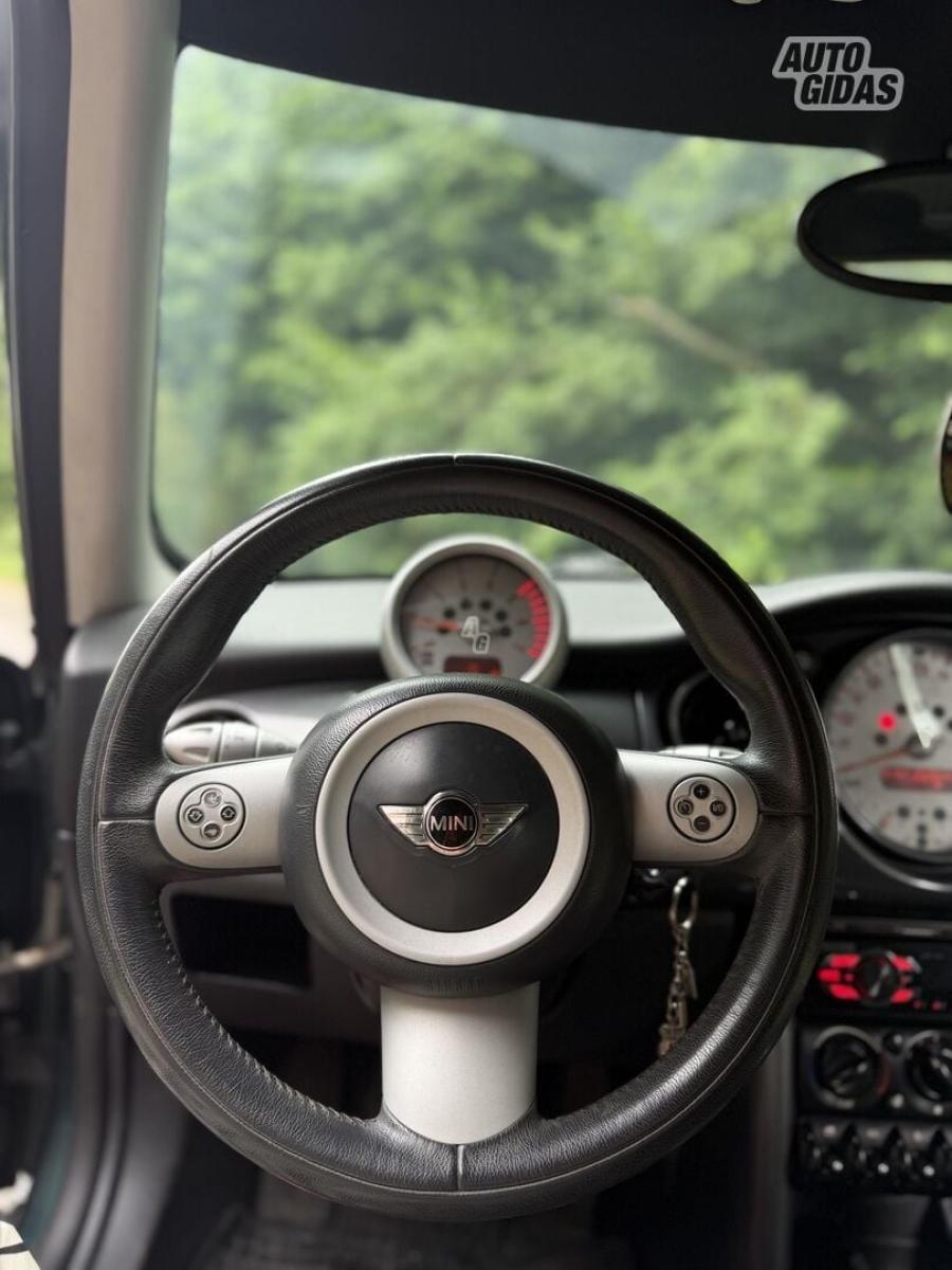 MINI One 2005 Panevēža, ar dzinēja tilpumu 1.40 L un nobraukumu 263 tūkst. km par 1200 €, foto 14 vietnē AUTOMOTO.COM.LV