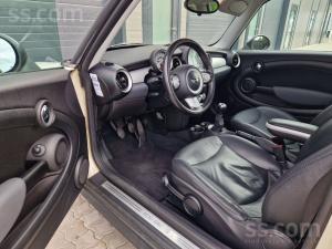 MINI One 2009 in Liepaja, with an engine capacity of 1.40 L and mileage of 231 thousand km for 2990 €, photo 14 on AUTOMOTO.COM.LV