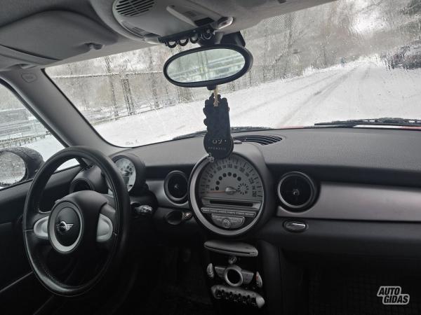 MINI One 2010 in Vilnius, with an engine capacity of 1.40 L and mileage of 26 thousand km for 1600 €, photo 4 on AUTOMOTO.COM.LV