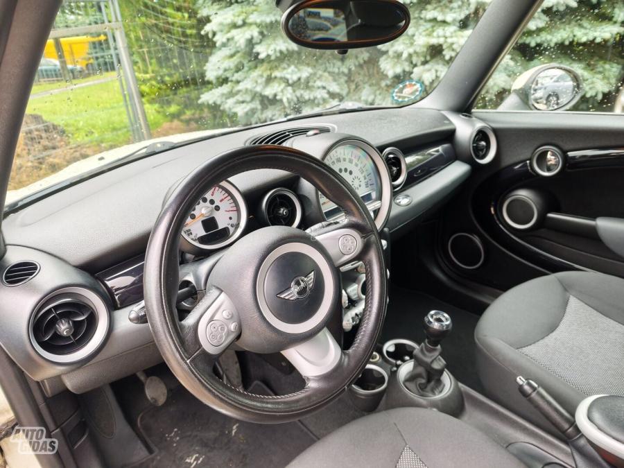 Мини Ван 2010 в Утена, объемом двигателя 1.60 л и пробегом 190 тыс. км за 2990 €, фото 10 на AUTOMOTO.COM.LV