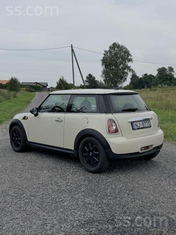 MINI One 2011 Rīga, ar dzinēja tilpumu 1.60 L un nobraukumu 193 tūkst. km par 3195 €, foto 3 vietnē AUTOMOTO.COM.LV