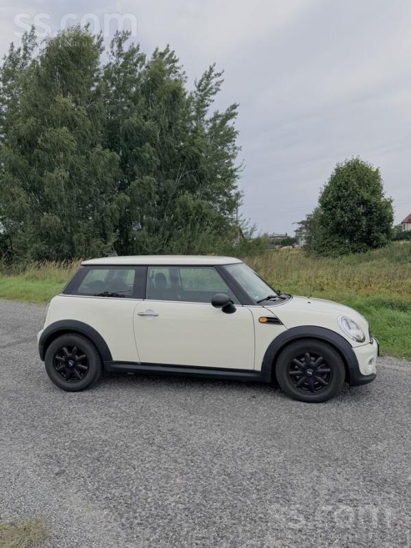 MINI One 2011 Rīga, ar dzinēja tilpumu 1.60 L un nobraukumu 193 tūkst. km par 3195 €, foto 5 vietnē AUTOMOTO.COM.LV