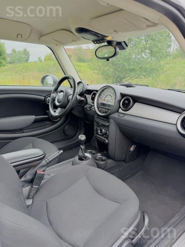 MINI One 2011 Rīga, ar dzinēja tilpumu 1.60 L un nobraukumu 193 tūkst. km par 3195 €, foto 9 vietnē AUTOMOTO.COM.LV