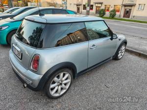 Grey MINI One D 2005 in Tallinn, with an engine capacity of 1.40 L and mileage of 263 thousand km for 1250 €, photo 7 on AUTOMOTO.COM.LV