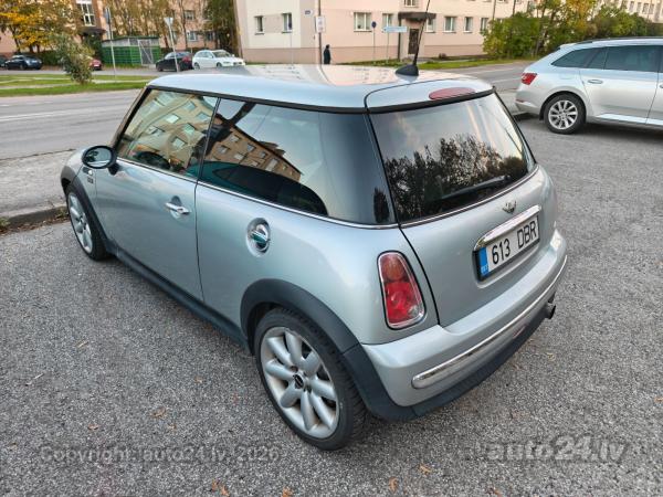 Pelēks MINI One D 2005 Tallina, ar dzinēja tilpumu 1.40 L un nobraukumu 263 tūkst. km par 1250 €, foto 8 vietnē AUTOMOTO.COM.LV