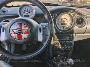 Grey MINI One D 2005 in Tallinn, with an engine capacity of 1.40 L and mileage of 263 thousand km for 1250 €, photo 9 on AUTOMOTO.COM.LV