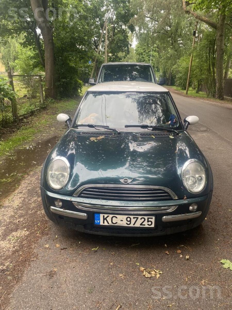 Green MINI One 2002 in Riga, with an engine capacity of 1.60 L and mileage of 255 thousand km for 699 €, photo 4 on AUTOMOTO.COM.LV