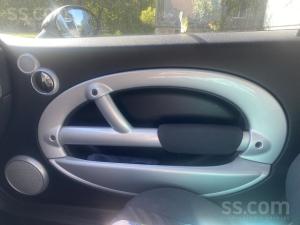 Green MINI One 2002 in Riga, with an engine capacity of 1.60 L and mileage of 255 thousand km for 699 €, photo 7 on AUTOMOTO.COM.LV