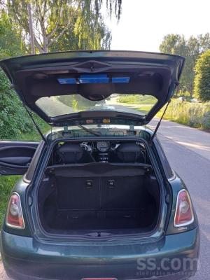 Green MINI One 2007 in Riga, with an engine capacity of 1.40 L and mileage of 130 thousand km for 3200 €, photo 7 on AUTOMOTO.COM.LV