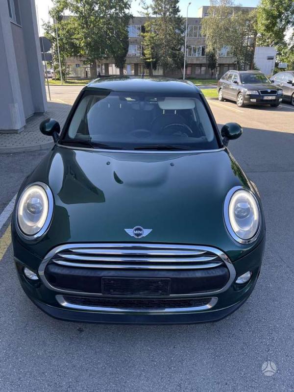 Green MINI One 2015 in Panevezys, with an engine capacity of 1.50 L and mileage of 184 thousand km for 5500 €, photo 3 on AUTOMOTO.COM.LV