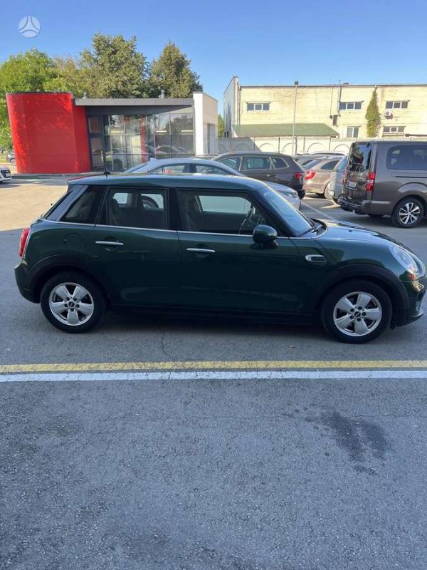 Green MINI One 2015 in Panevezys, with an engine capacity of 1.50 L and mileage of 184 thousand km for 5500 €, photo 5 on AUTOMOTO.COM.LV