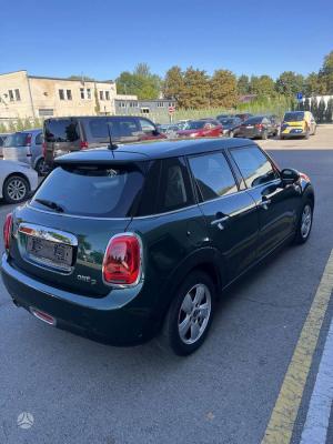 Green MINI One 2015 in Panevezys, with an engine capacity of 1.50 L and mileage of 184 thousand km for 5500 €, photo 6 on AUTOMOTO.COM.LV