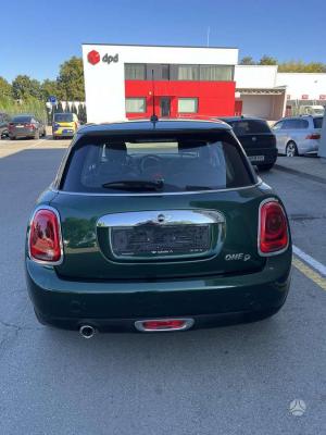 Green MINI One 2015 in Panevezys, with an engine capacity of 1.50 L and mileage of 184 thousand km for 5500 €, photo 7 on AUTOMOTO.COM.LV