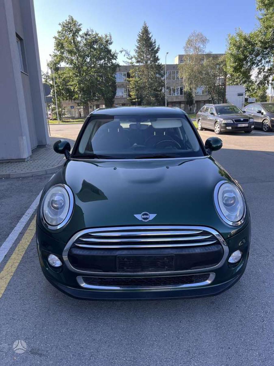 Green MINI One 2015 in Panevezys, with an engine capacity of 1.50 L and mileage of 184 thousand km for 5500 €, photo 10 on AUTOMOTO.COM.LV