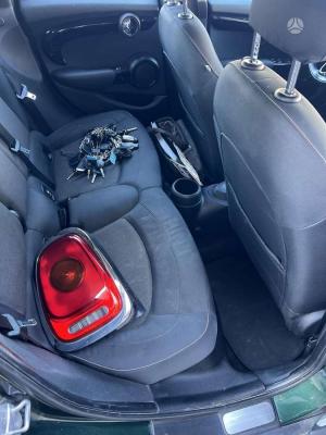 Green MINI One 2015 in Panevezys, with an engine capacity of 1.50 L and mileage of 184 thousand km for 5500 €, photo 23 on AUTOMOTO.COM.LV