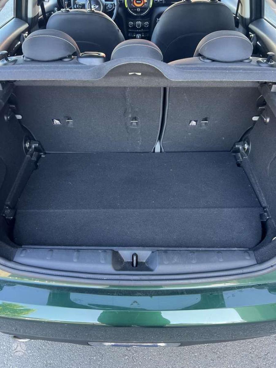 Green MINI One 2015 in Panevezys, with an engine capacity of 1.50 L and mileage of 184 thousand km for 5500 €, photo 25 on AUTOMOTO.COM.LV