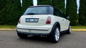 Pelēks MINI One 2004 Rīga, ar dzinēja tilpumu 2.00 L un nobraukumu 267 tūkst. km par 2200 €, foto 3 vietnē AUTOMOTO.COM.LV