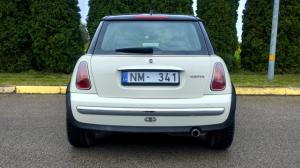 Pelēks MINI One 2004 Rīga, ar dzinēja tilpumu 2.00 L un nobraukumu 267 tūkst. km par 2200 €, foto 4 vietnē AUTOMOTO.COM.LV